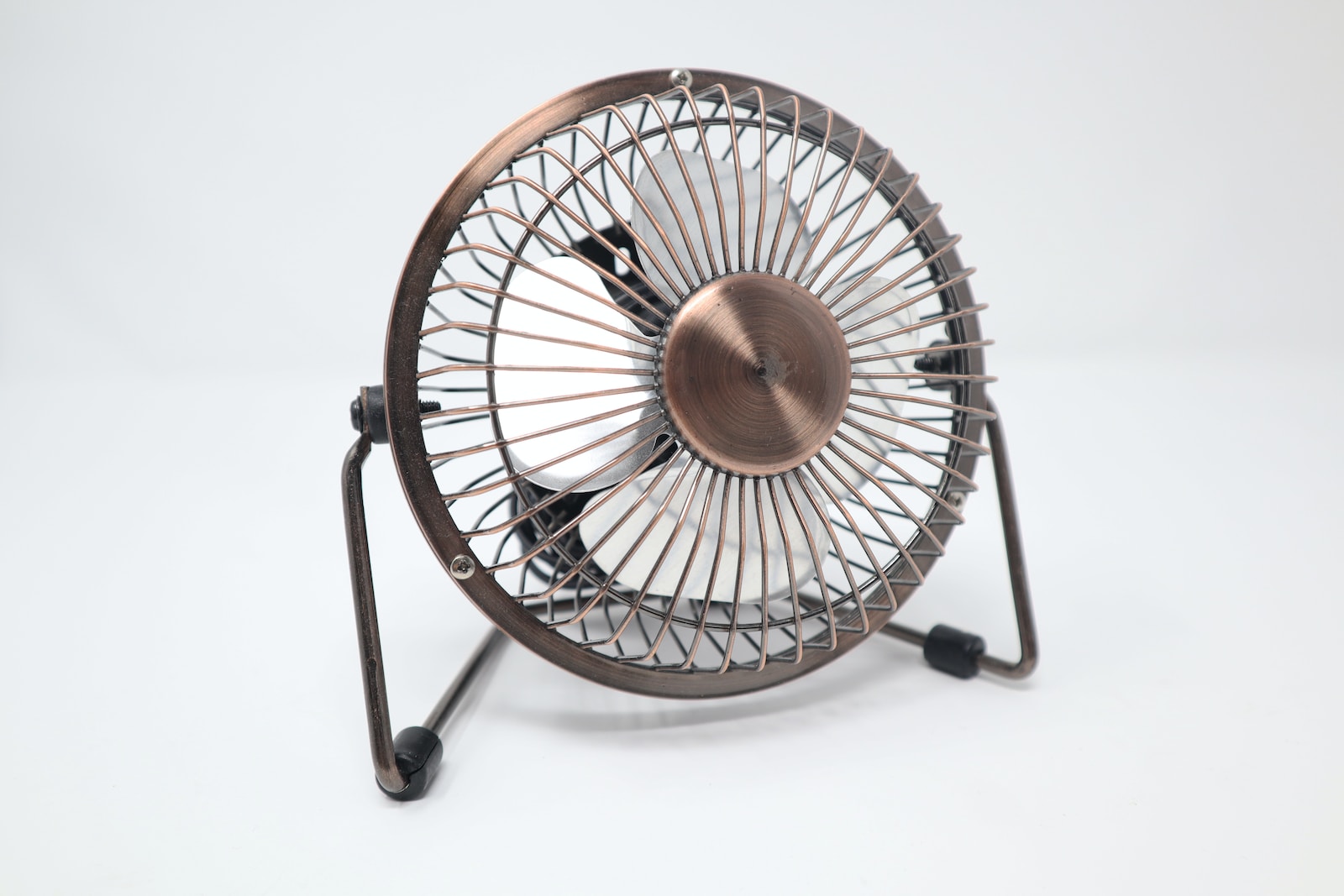 15 Quietest Fans That Actually Deliver Whisper-Quiet Air (2025) 🌬️ ...